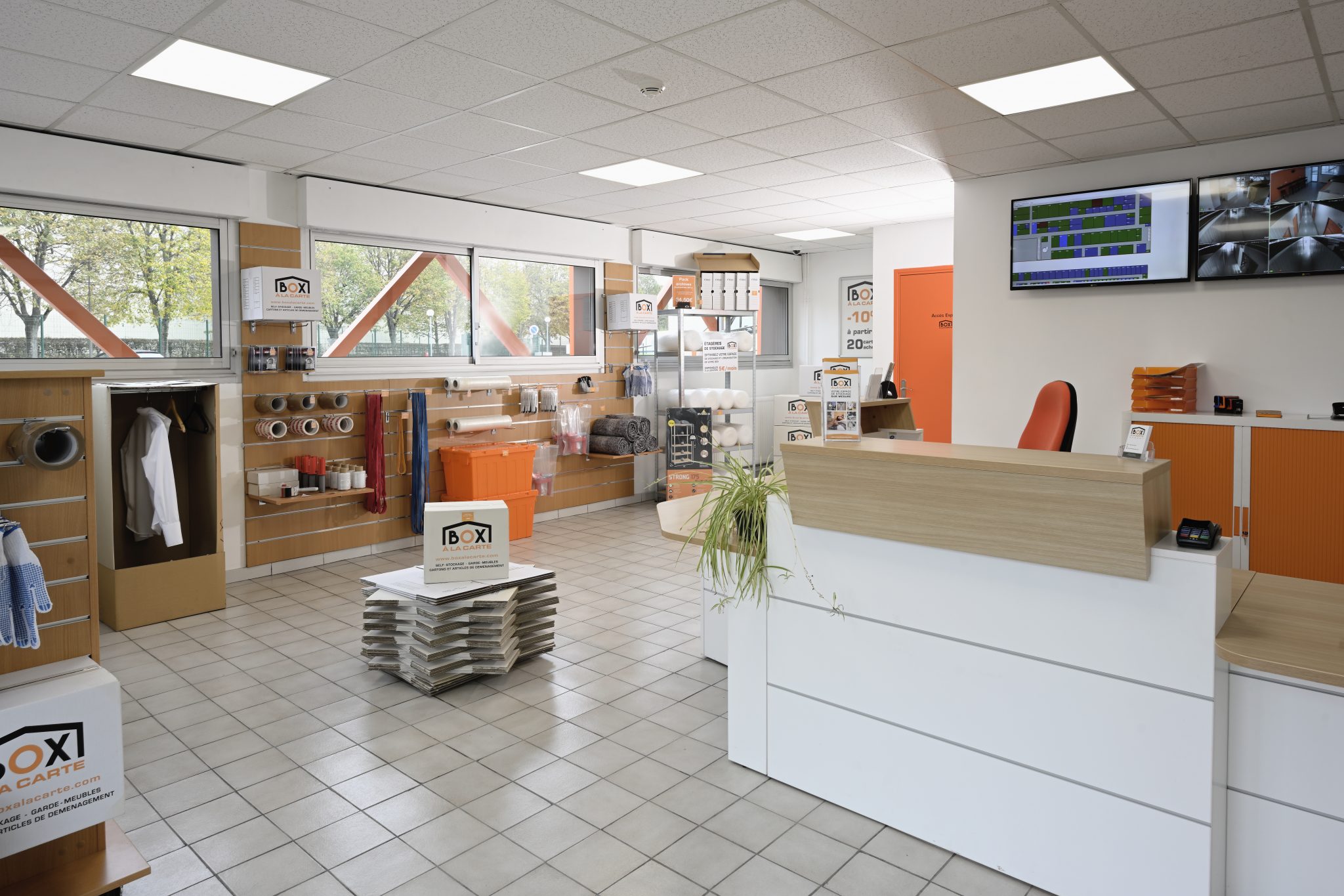 Le home staging, « la règle des 3 cartons